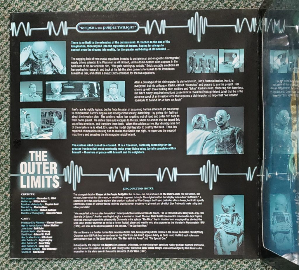 Sideshow Toy Outer Limits Keeper of the Purple Twilight Ikar and Ikar’s ...