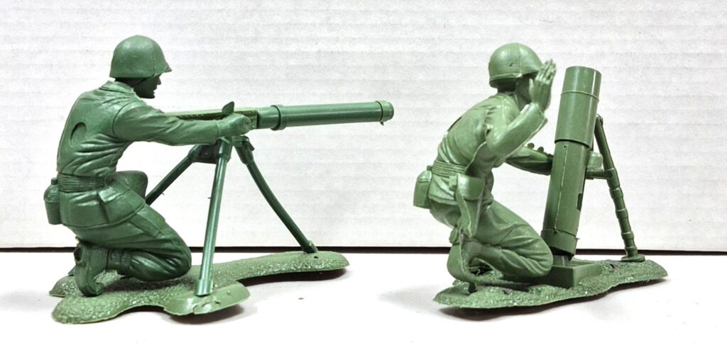 Payton Toy Soldiers Mortar Man Emplacement and Machine Gunner Figures ...