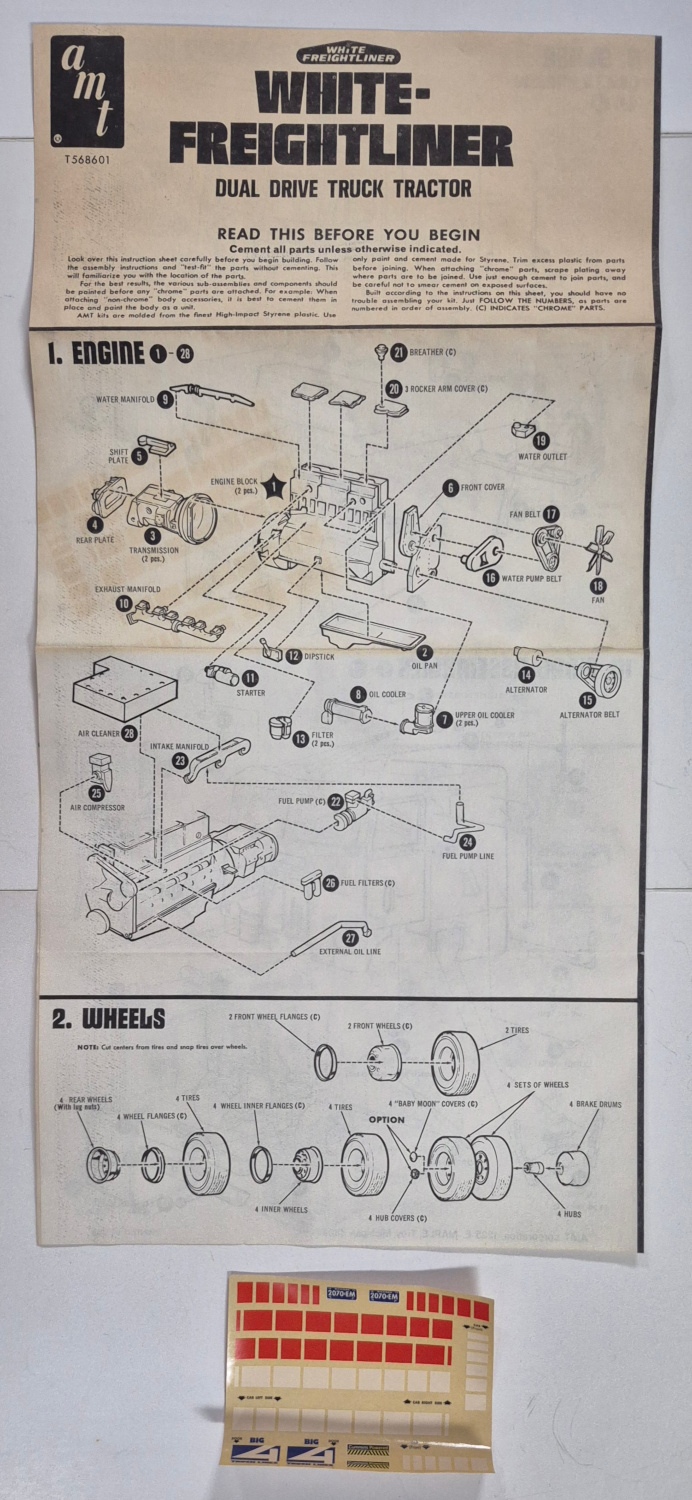 Vintage 1975 AMT T568 White Freightliner Dual Drive Truck Tractor Model ...